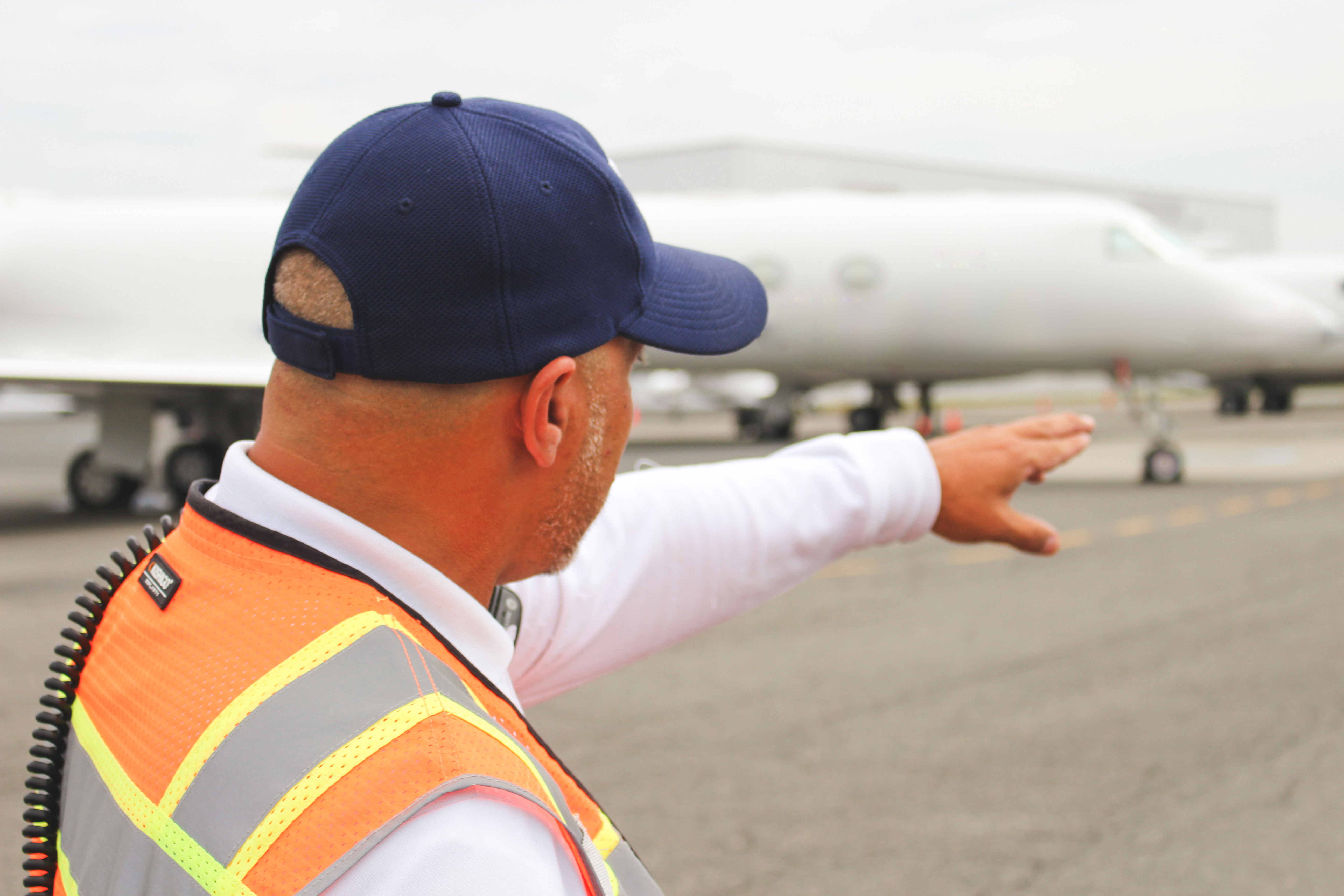 Day in the Life of Hector Milian, Supervisor Line & Ramp Services – Jet ...